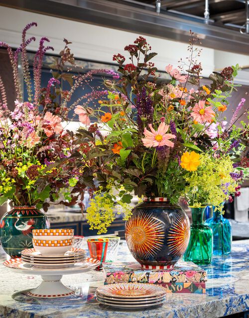 Decorative Colourful Vases: Porcelain & Glass | La DoubleJ©